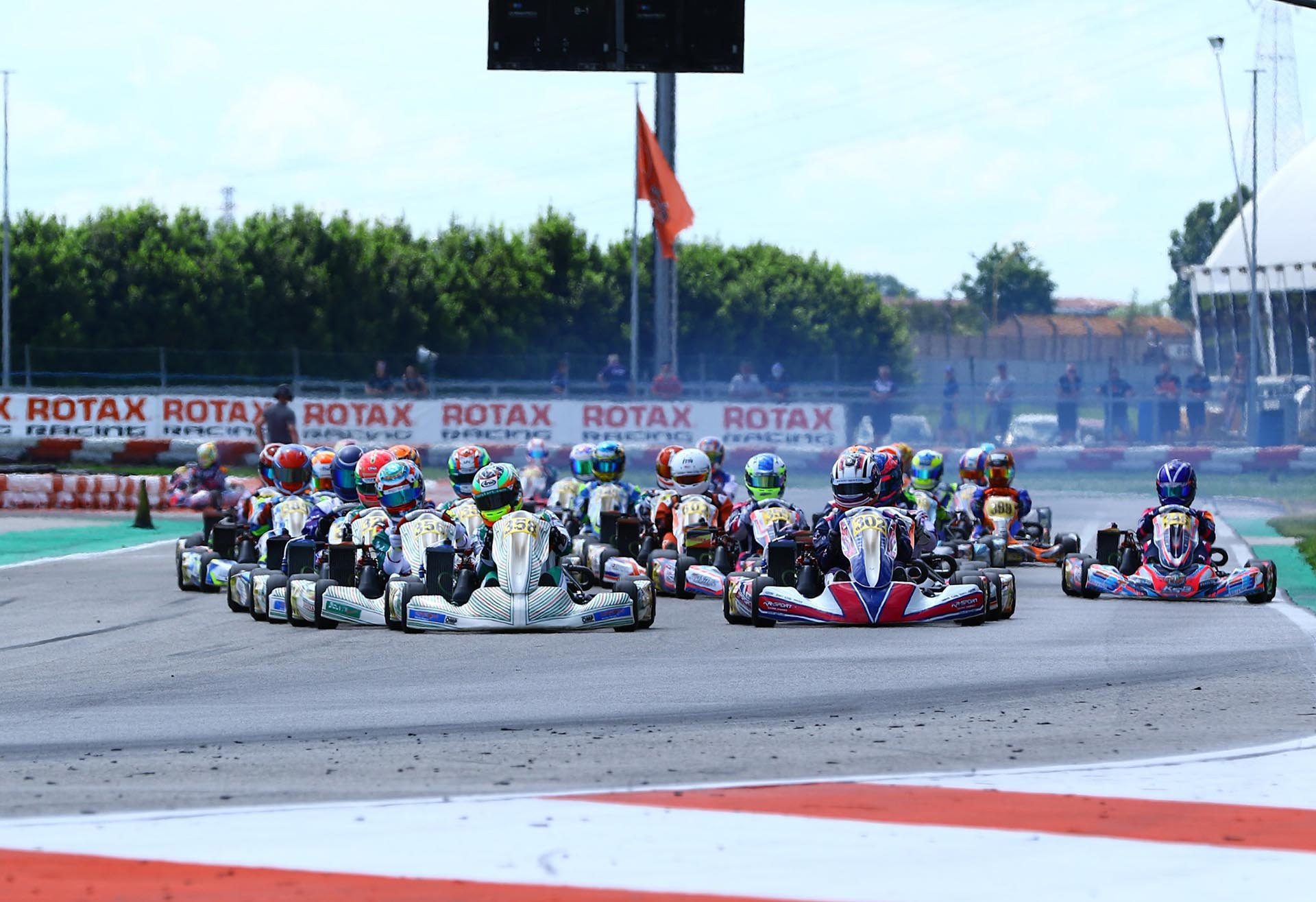 Στα Μέγαρα ο 2ος γύρος Rotax Max Challenge | VMOTION