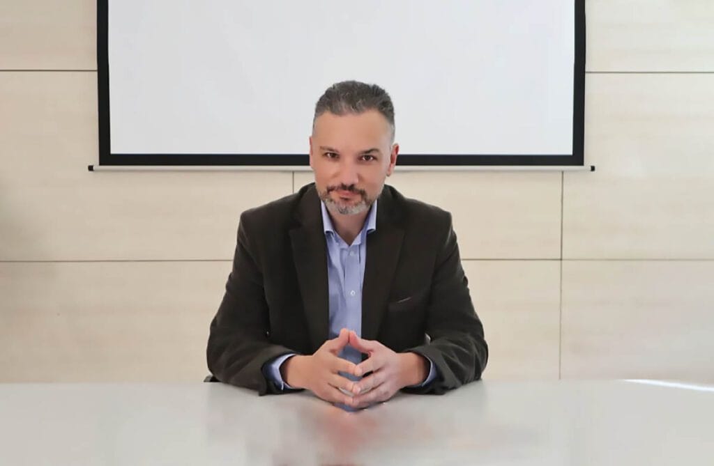 Νέος Marketing Manager στον Όμιλο Συγγελίδη ο Γιάννης Μεθενίτης | VMOTION